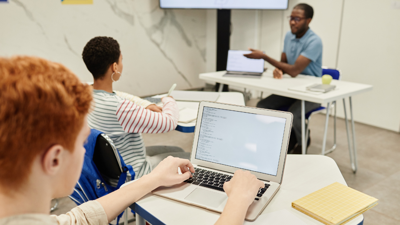 Navigating How Schools and AI Can Coexist for a Brighter Future ...